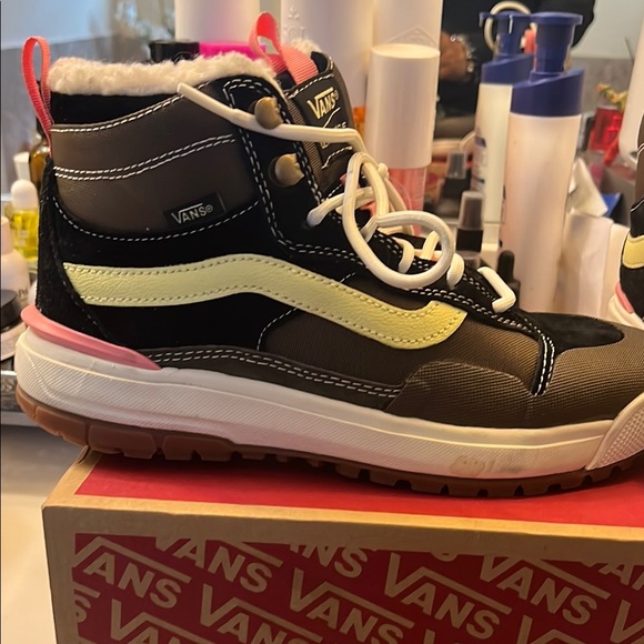 Vans | Shoes | Vans Women Khaki Green And Black Shearling Shoe Name ...